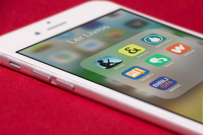Os 7 Melhores APPS para Ler Livros Grátis no celular